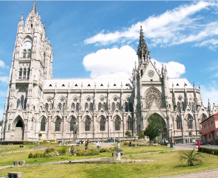 Basílica del Voto Nacional Quito Ecuador