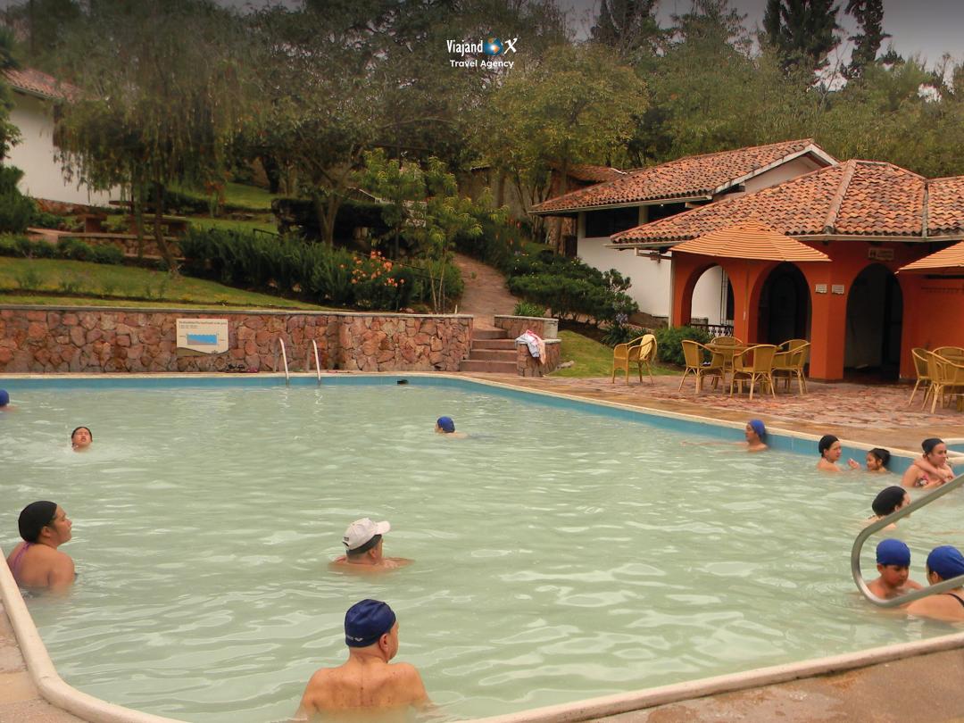 Aguas Termales de Baños Cuenca, Azuay - Ecuador