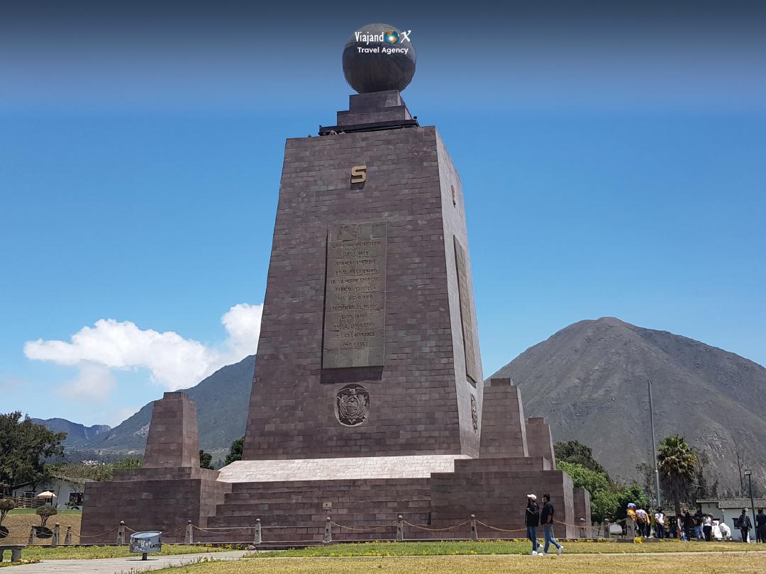 Tour Quito Centro Histórico + Mitad del Mundo Travel Agency - Ecuador