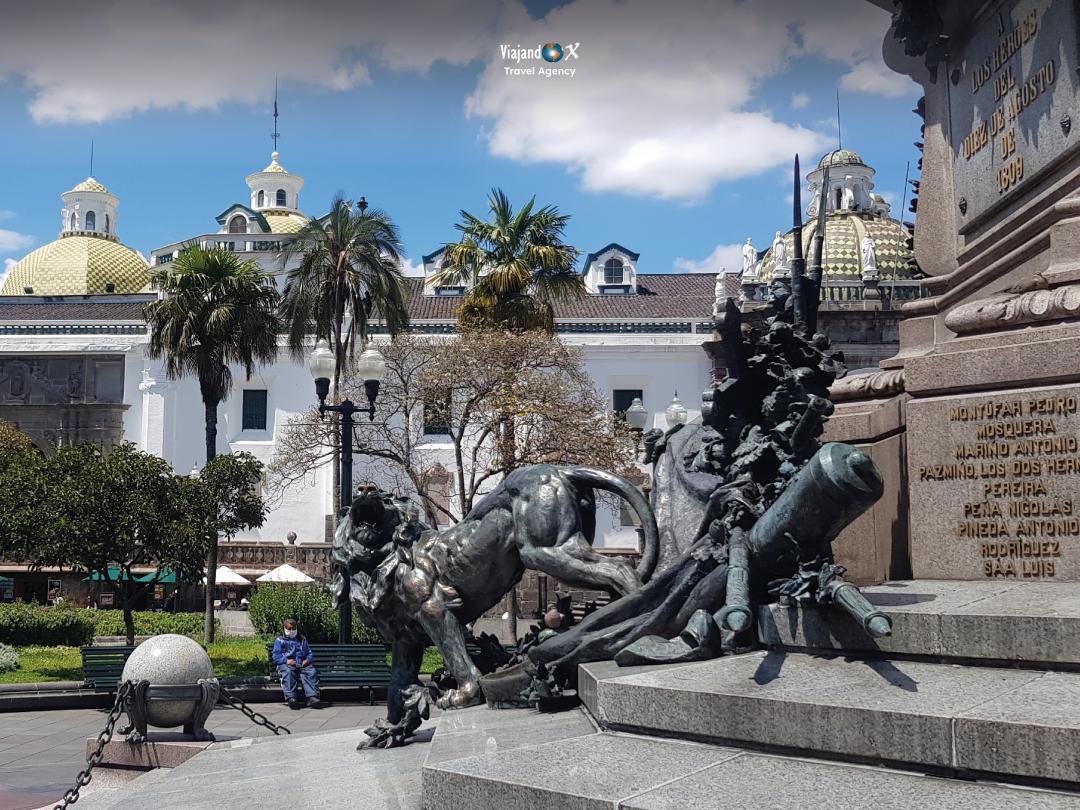 Tour Quito Centro Histórico + Mitad del Mundo Travel Agency - Ecuador